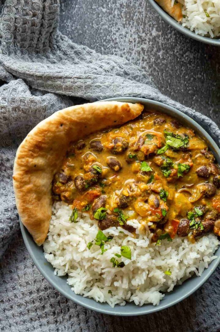 Creamy Black Bean Curry - The Fiery Vegetarian