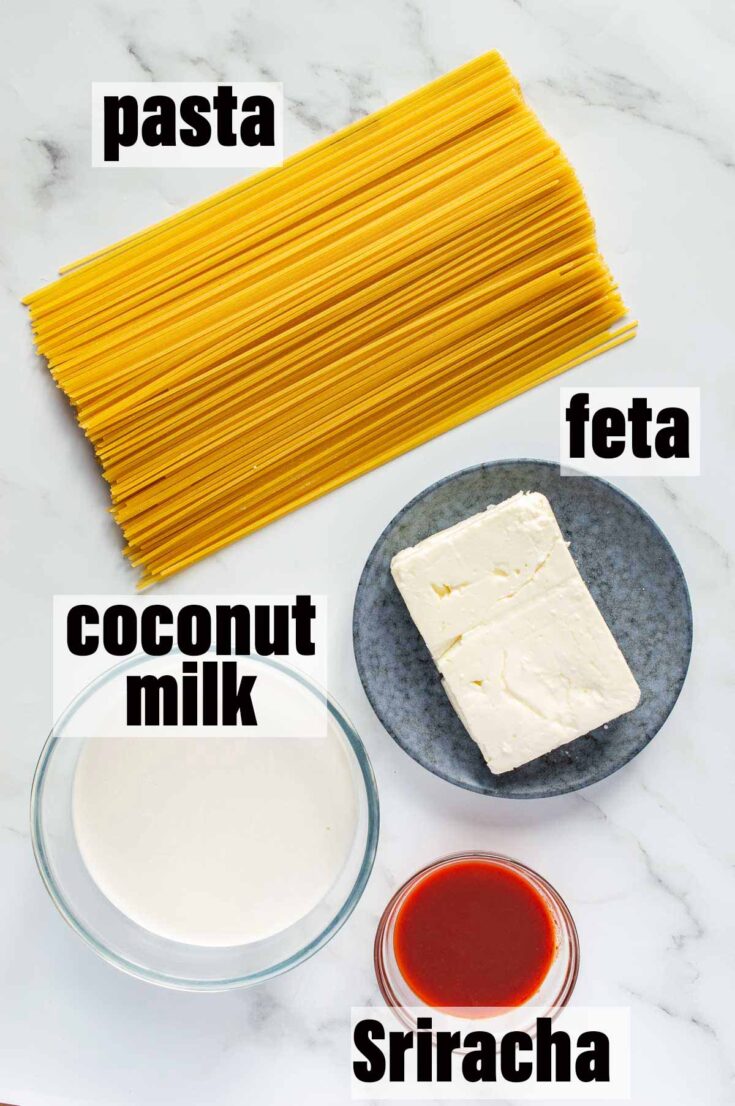 Creamy Sriracha Pasta (4 ingredients 15 minutes!) - The Fiery Vegetarian