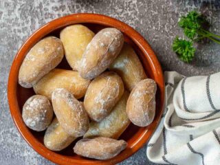 Easy Papas Arrugadas (Canarian Wrinkled Potatoes) - The Fiery Vegetarian