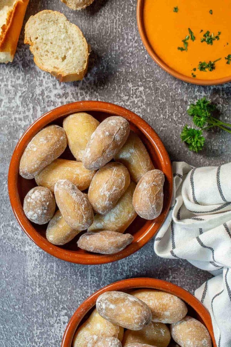 Easy Papas Arrugadas (Canarian Wrinkled Potatoes) - The Fiery Vegetarian