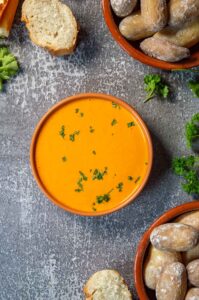 Quick Mojo Picón (Spicy Canarian Sauce) - The Fiery Vegetarian